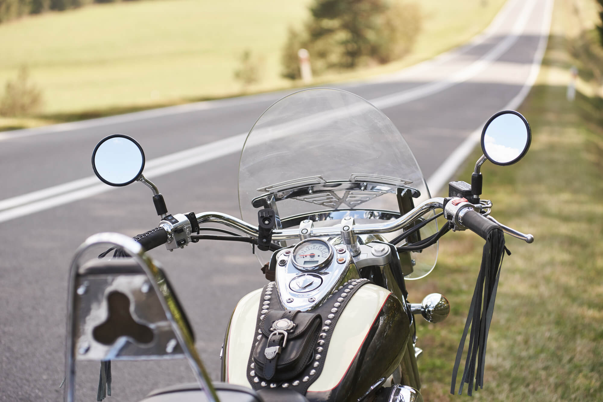 Polycarbonate vs Acrylic: The Best Material for Your Motorcycle ...